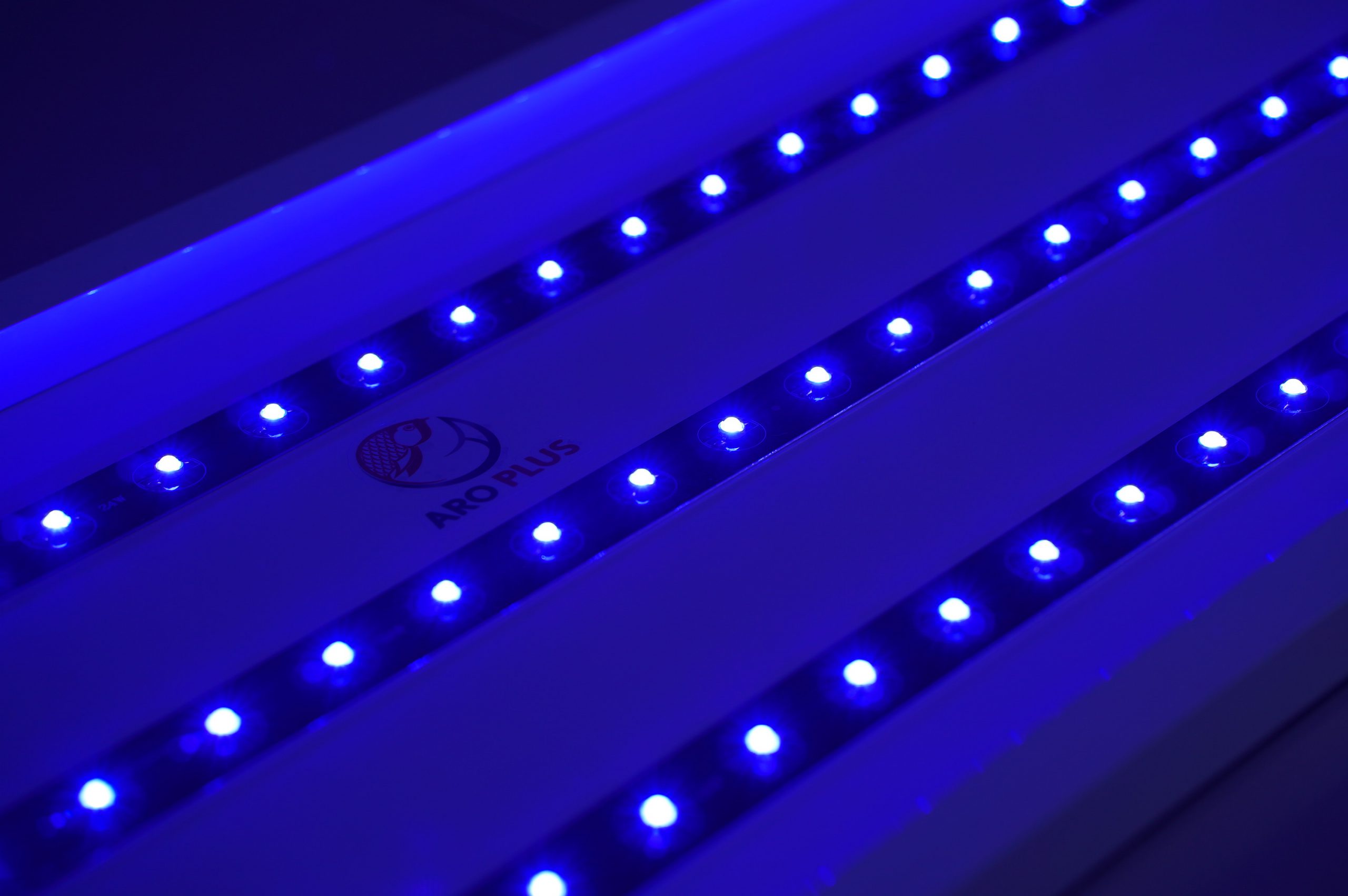 โคม Tanning Lamp Led รุ่น Slim Plus – ARO PLUS