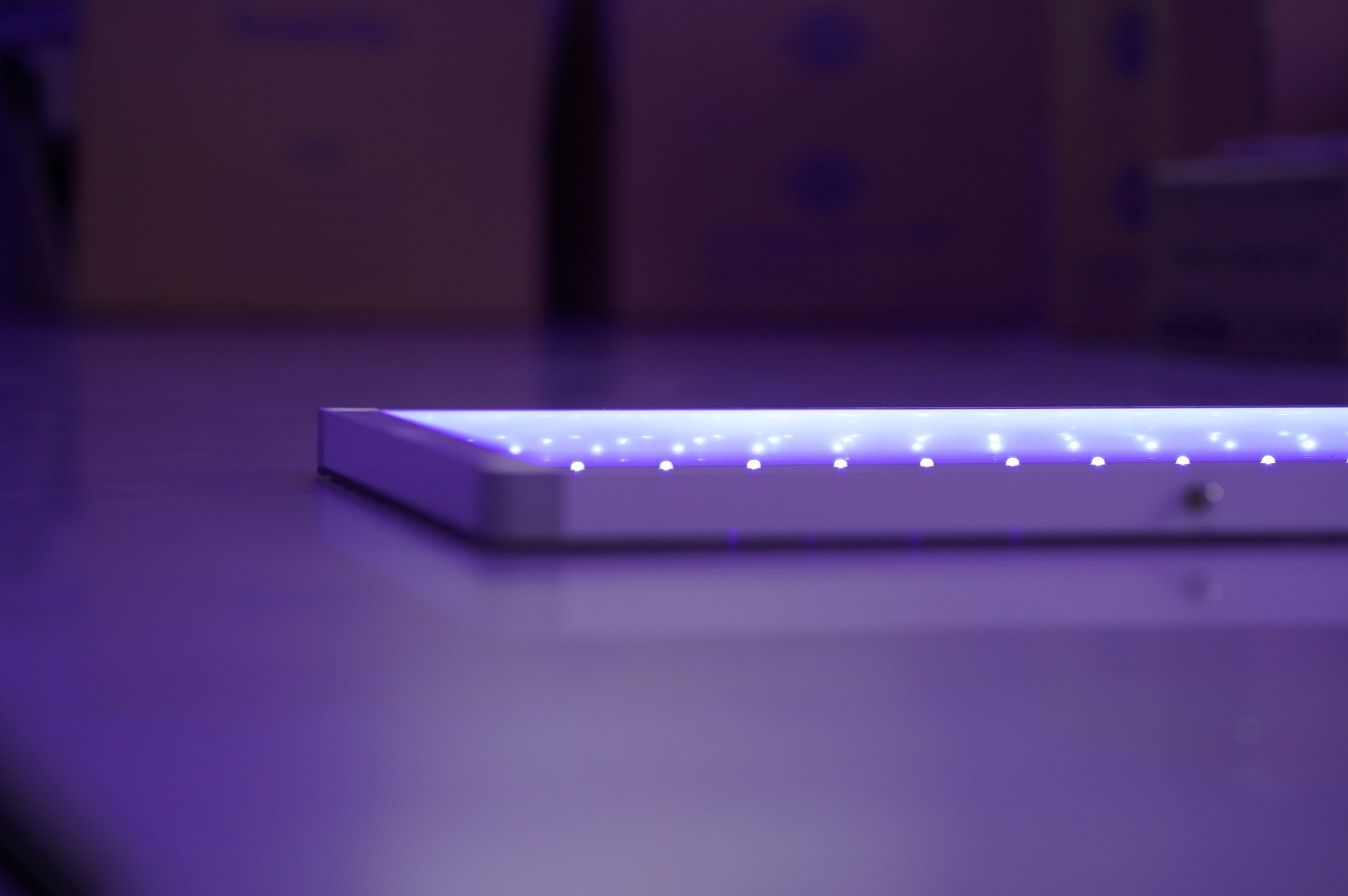 โคม Tanning Lamp Led รุ่น Slim Plus – ARO PLUS